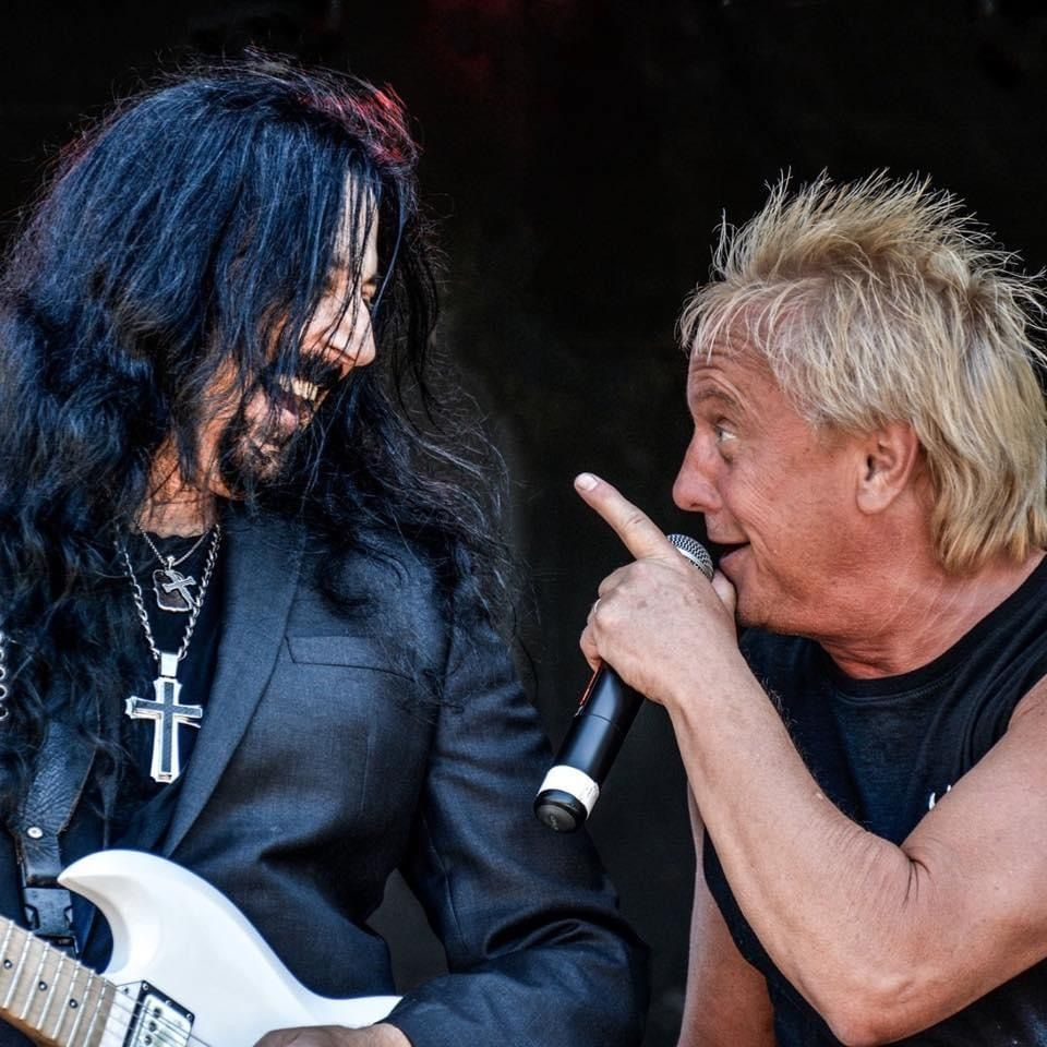 MIKE GILL – BEYOND PURPLE & LIVESAY