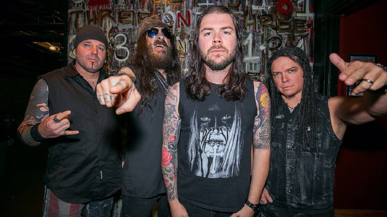 SALIVA – A COOL CONVERSATION WITH BOBBY AMARU