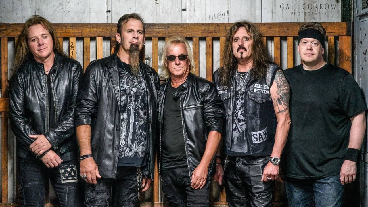 LIVESAY – WALK AWAY – SINGLE REVIEW & ARTIST SPOTLIGHT