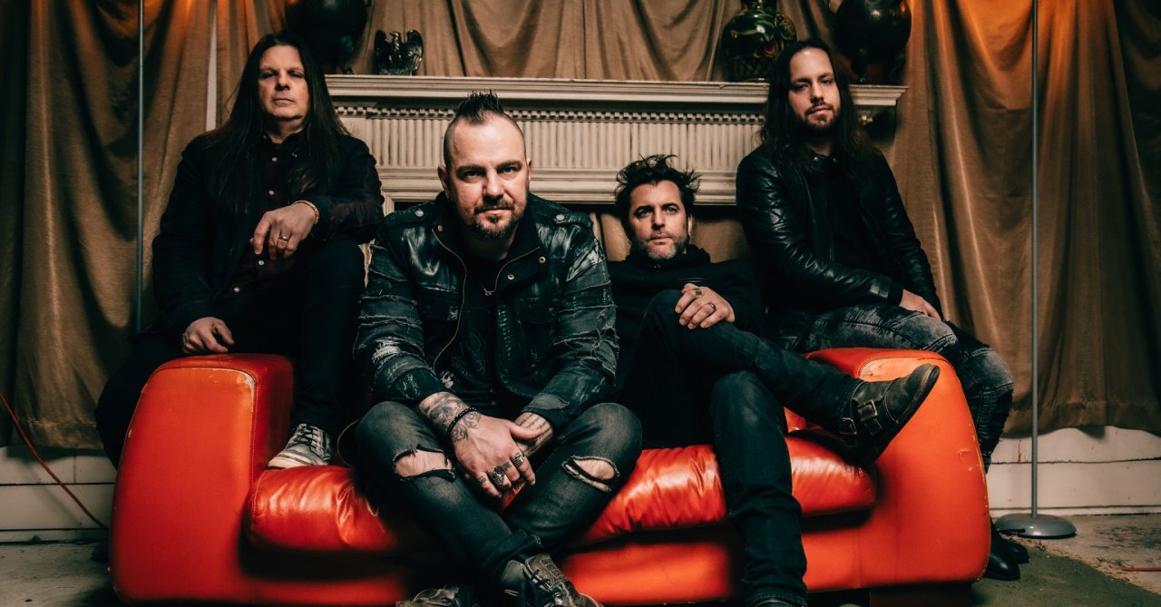 SAINT ASONIA – AN INTERVIEW WITH ADAM GONTIER