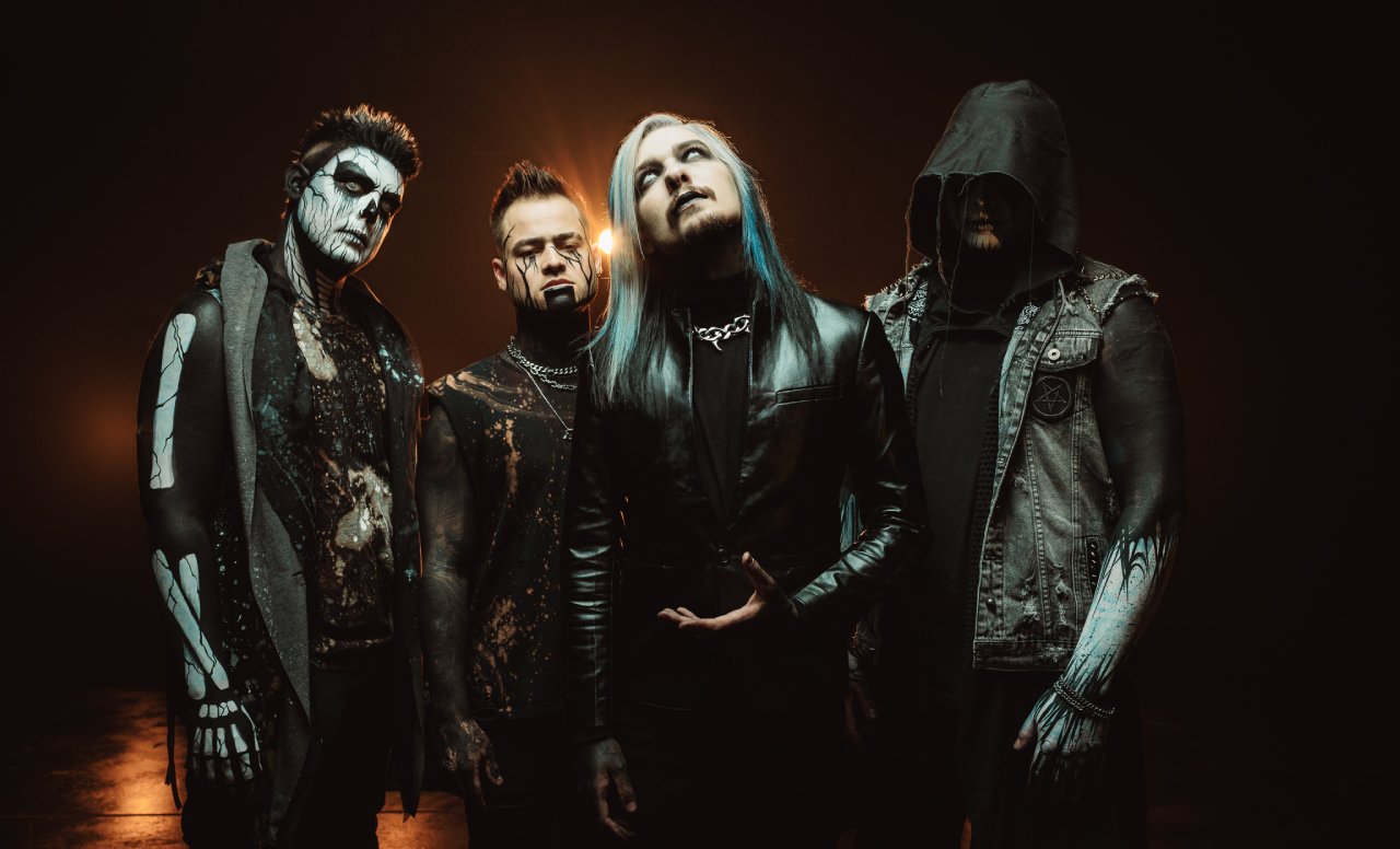 DARK DIVINE – AN ARTIST SPOTLIGHT AND IN-DEPTH INTERVIEW